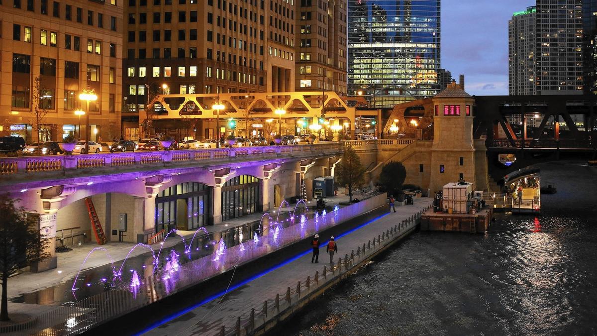 Walsh Delivers Final Phase of Chicago Riverwalk